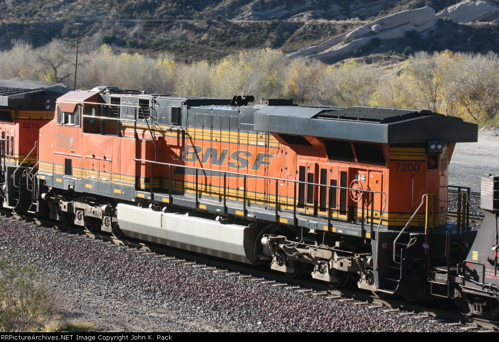 BNSF 7200